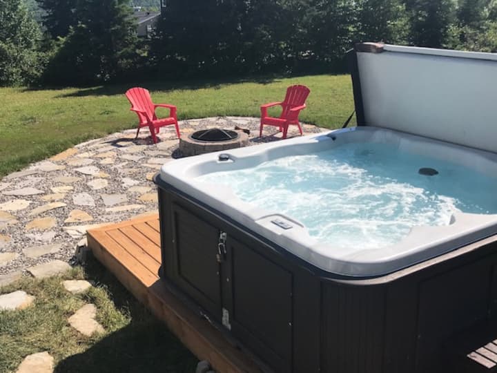 Le Charlotte "Bas" Confort, Vue Imprenable Et Spa - Le Massif de Charlevoix