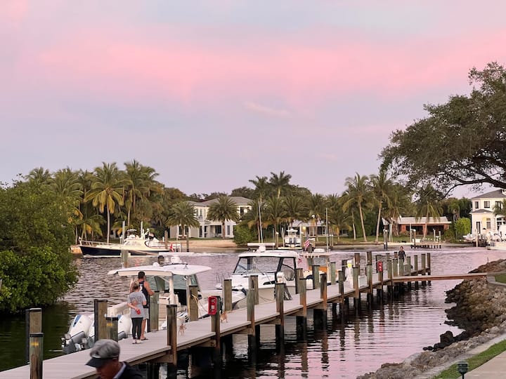 Waterfront Home W/ Outdoor Theater, Pool & Hot Tub - Jupiter, FL