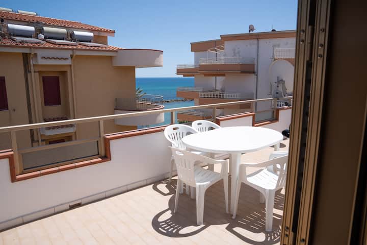 Crotonica Beach House Nr. 1 - Melissa