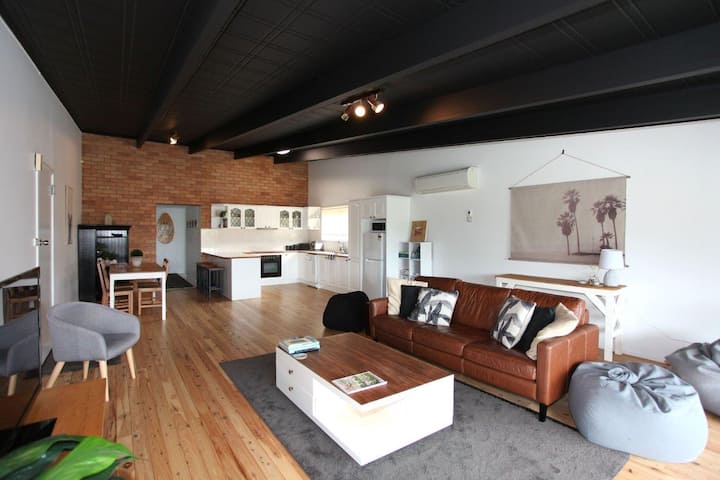 Corban Villas @ Moffat Beach - Caloundra