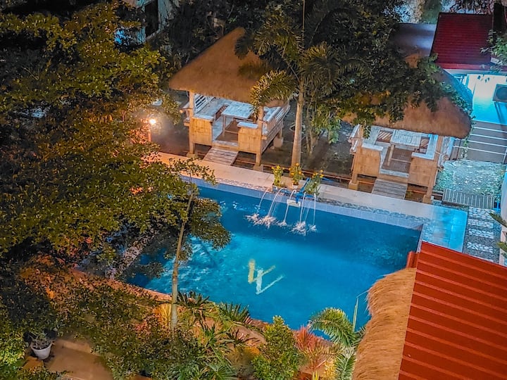 Villa Veronica Tagaytay Resort With Heated Pool - Silang