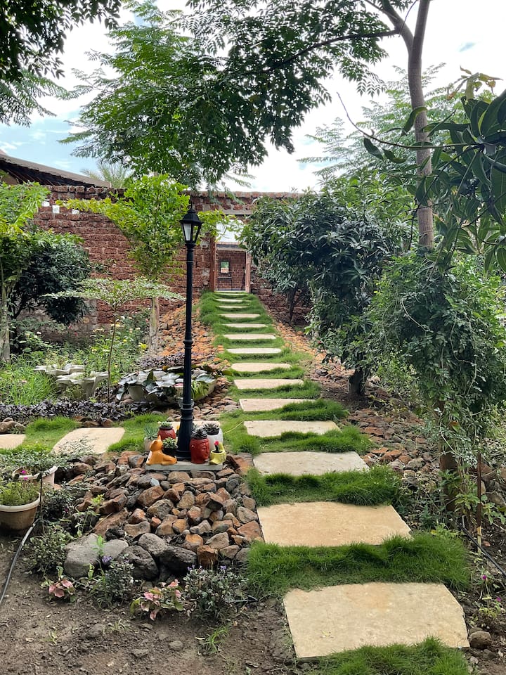 The Quail (35km From Gachibowli Orr) - 