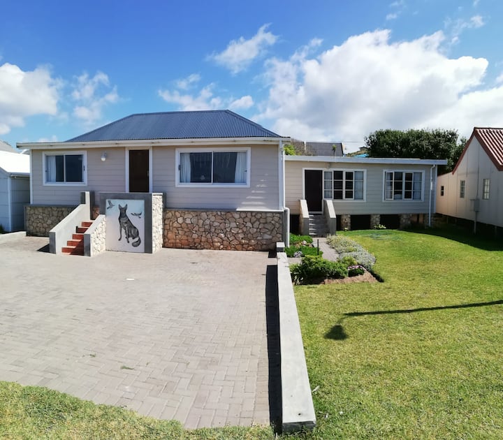 Nautilus Beach House - Still Bay