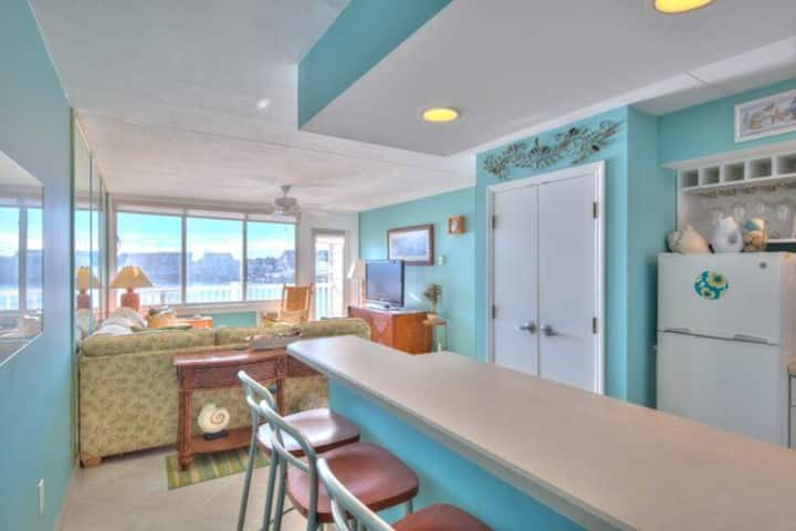 Bayfront Condo In The Heart Of Stone Harbor - Stone Harbor, NJ