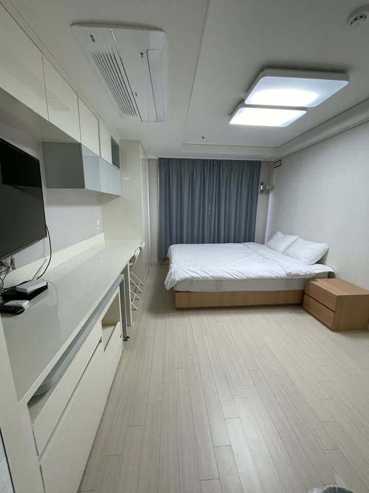 [모든비용포함 신축 취사가능]22시간 Stay Only스튜디오룸 - Jeju-do