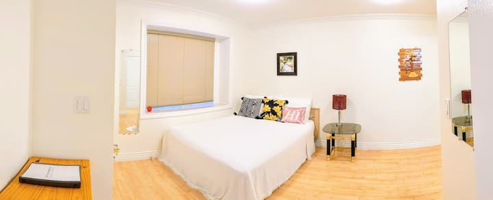 3 Bed 2 Bath Private Suite And Easy Transportation - 溫哥華