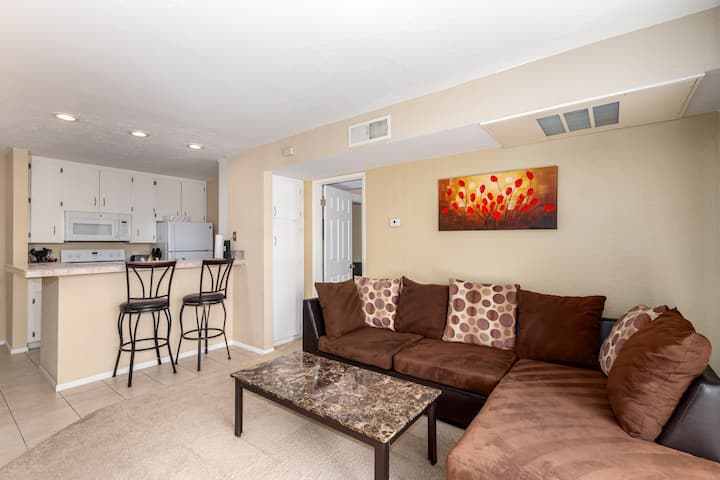 Condo Near Old Town Scottsdale - Scottsdale, AZ