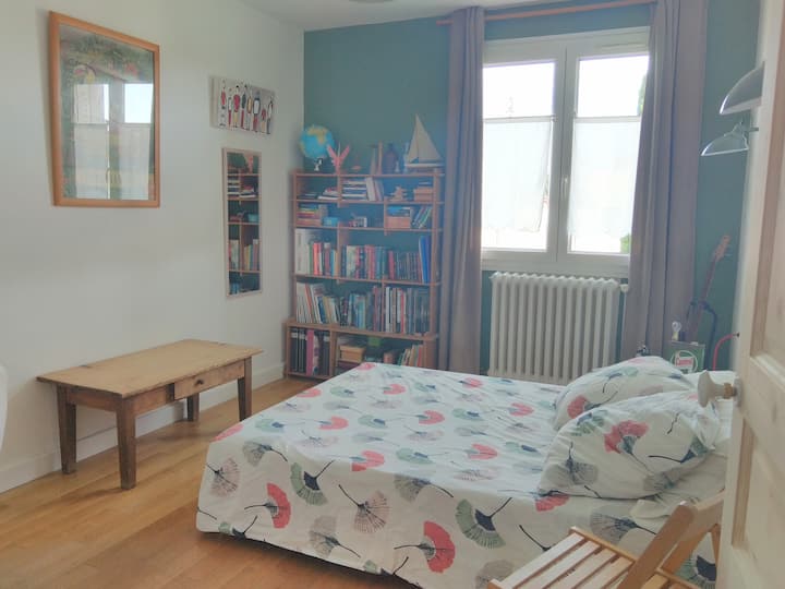 Chambre Avec Sdb Privée Dans Maison Avec Piscine - Romans-sur-Isère