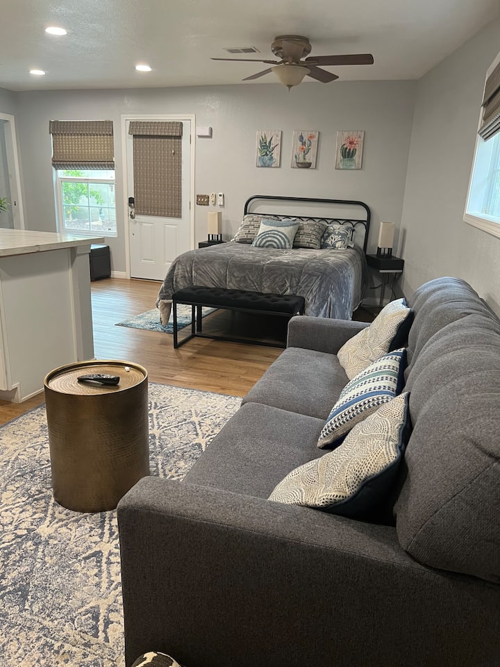 "New" Sweet And Cozy Cactusville Studio San Diego - El Cajon, CA