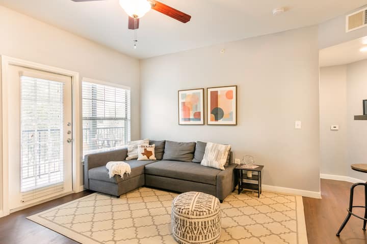 Extended Stay | Work & Live Near The Domain - Austin, TX