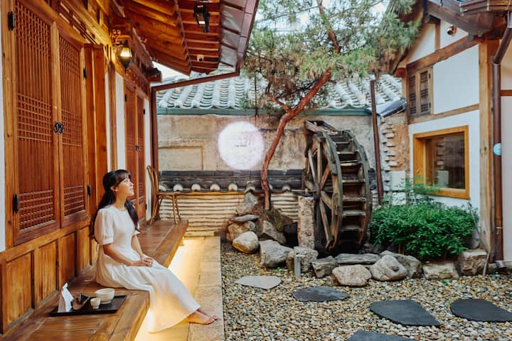Courtyard 코트야드/Premium Hanok Stay(프리미엄한옥스테이) - Seúl