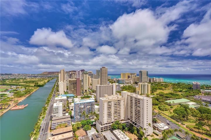 2b/2b/37th Fl Amazing Ocean View Condo W/kitchen - Honolulu, HI
