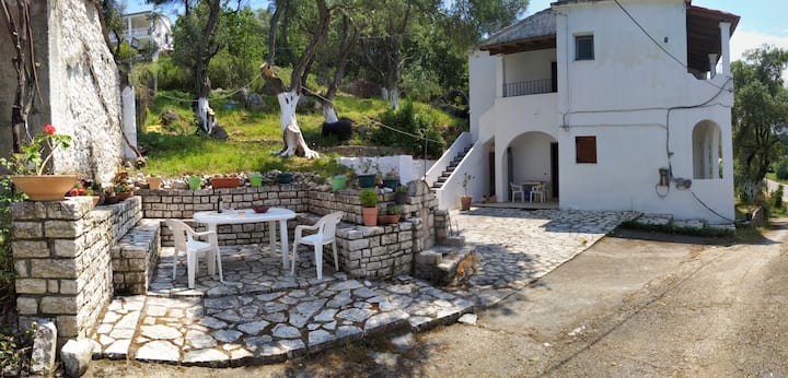 Stavroula's House Corfu Big Ap For 4-5 - Kassiopi