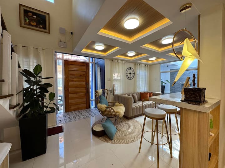 Casacel With Dipping Pool + 400 Mbps Wi-fi - Tagaytay