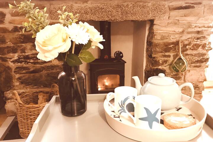 Cosy Cottage In A Beautiful Valley Near The Beach - St Austell