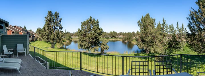 Stunning Lakeview Townhouse - Eagle Crest, OR