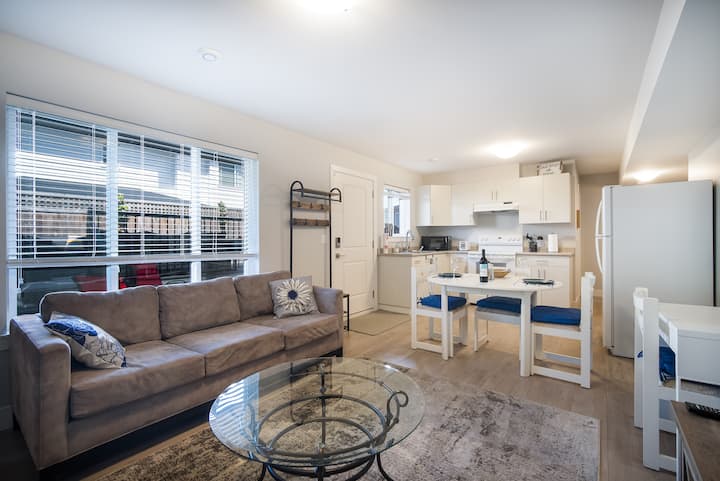 Cozy Up Here! - Surrey, BC