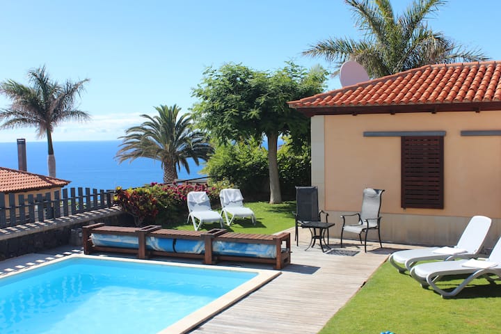 Bungalow Casa Laola Mit Garten, Pool Und Meerblick - Tenerife
