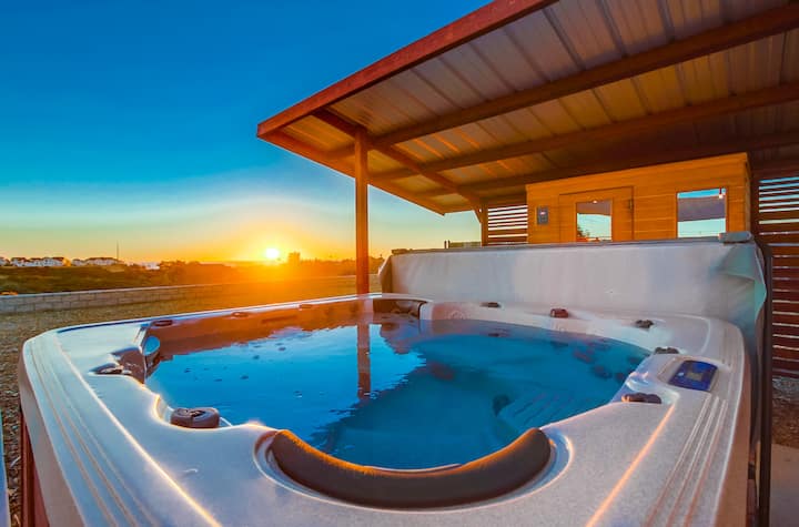 Newly Renovated Home To Enjoy Close To The Beach. - Oceanside, CA