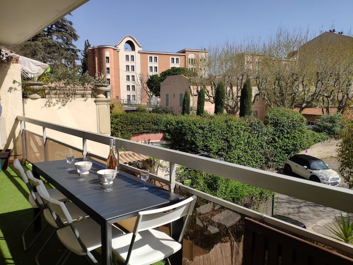 Classy 4-star 2-bedroom Apartment In The Center Of Aix With Parking And Terrace - Aix-en-Provence