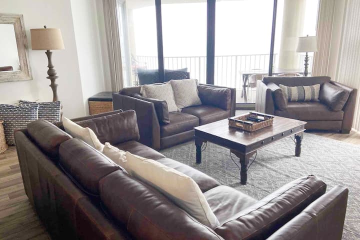 Not Your Ordinary Beachfront Rental - Garden City, SC