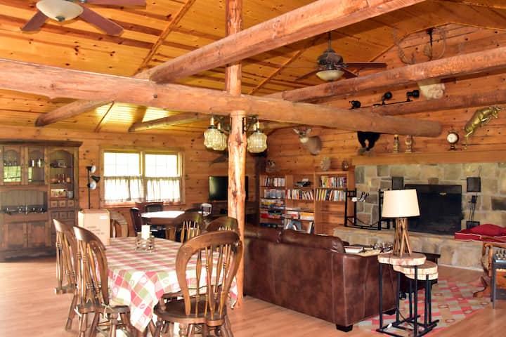 Timeless Trails Main Cabin - Brookville, PA