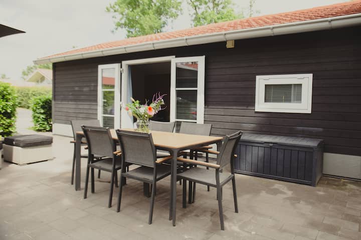 Vakantiechalet Aanhet Veluwemeer Op Bad Hoophuizen - Netherlands