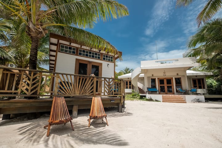 Beachfront King Casita In San Pedro Ambergris Caye - Belize