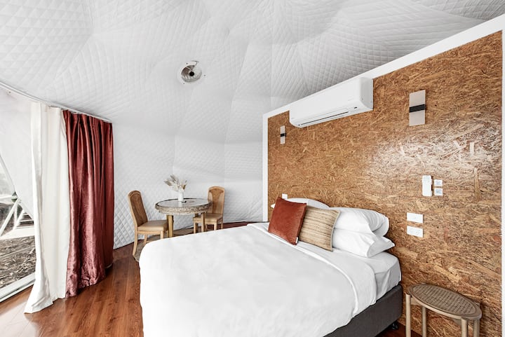 Classic Dome Glamping #1 - Diggers Rest