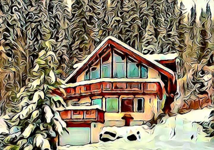 Pinetree Chalet: 6-bd/5-ba; Panoramicview, On-slope Tod Mtn Ski-in; Open-air Tub - Sun Peaks