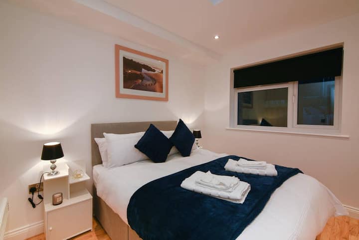 Spacious 1 Bedroom Apartment Heart Of Nottingham - Nottingham Castle