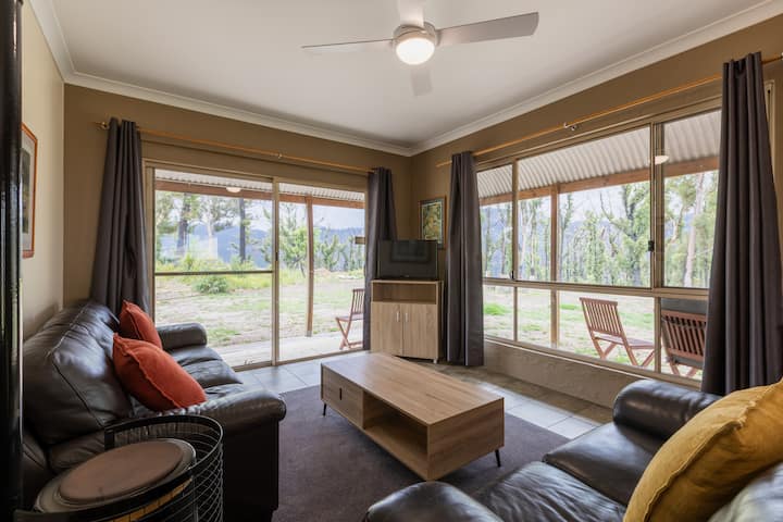 Banksia Park Cottages - Goanna Cottage - Kangaroo Valley