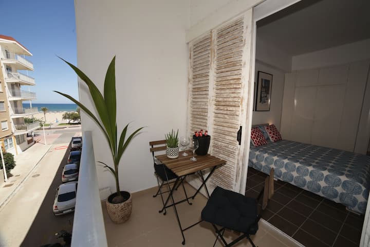 A Pasos De La Playa! Aire Acondicionado. Wi-fi. - Gandia