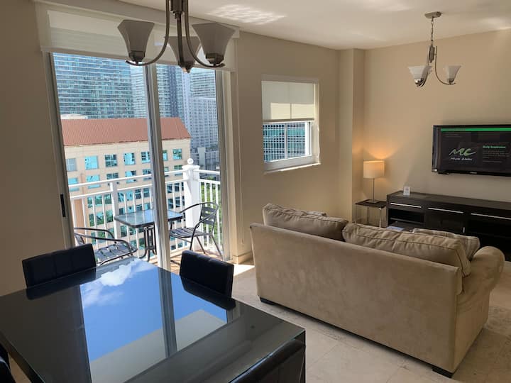 1br "Home Away From Home" Brickell Condo! - Miami