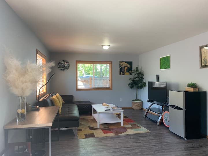 Adorable 2 Bedroom - Renton, WA