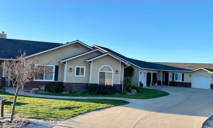 Comfy Central Coast Retreat W/views - Arroyo Grande, CA
