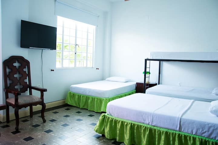 Hotel Savoy
Bed And Breakfast - Cali