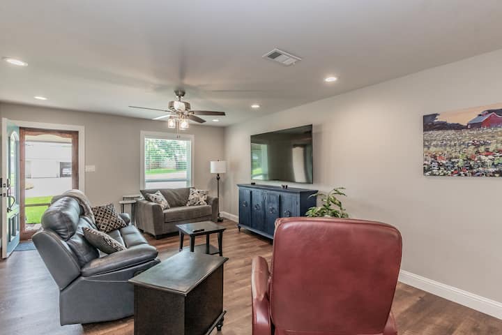 Walk To Stadium | 3br W/ Lush Yard + Patio - Aéroport de Dallas-Fort Worth (DFW)