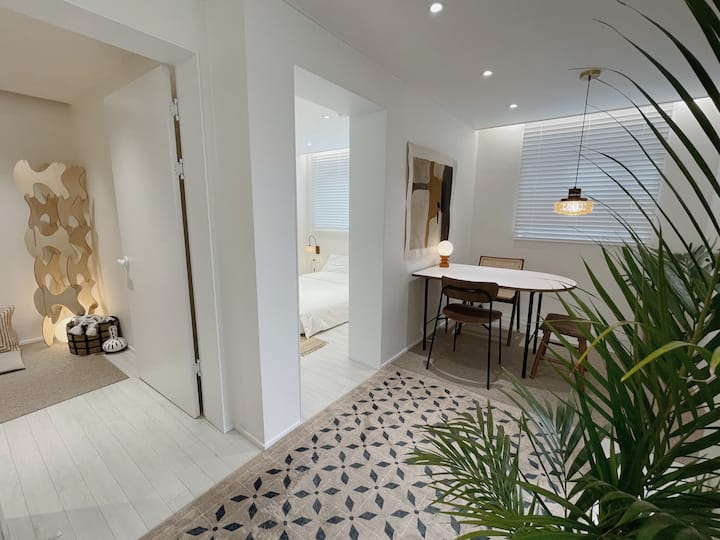 ✨Stunning House! Shinchon-hongdae-airport Railway! - Seoul