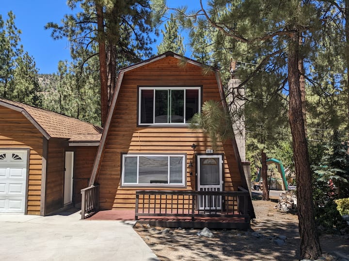 Jimmy's Ski Cabin /Wrightwood Center - Wrightwood, CA