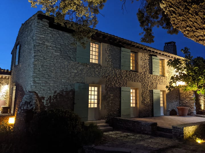Mas Traditionnel Provençal Avec Piscine Chauffée - Gordes