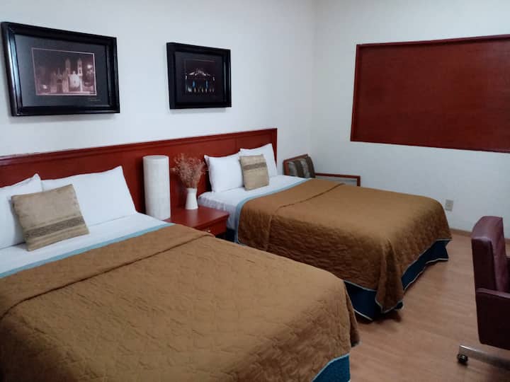 Bonita Habitación Privada Para 2 A 4 Personas - Morelia