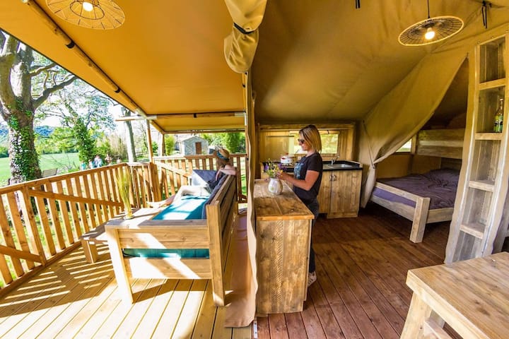 Safari Lodge, Hébergement Insolite En Sud Ardèche - Vallon-Pont-d'Arc