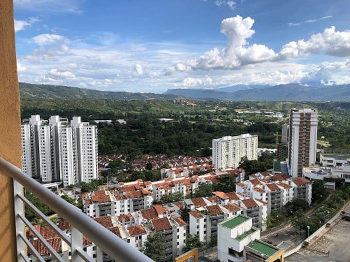 Excelente Vista, Hermoso Y Acogedor, Cerca A Todo. - Bucaramanga