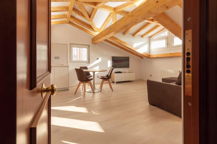 Apto. Central - Newly Refurbished! - Santander