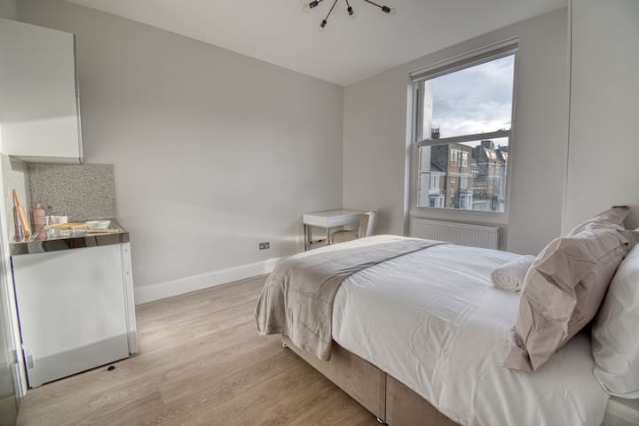 London Holiday Rentals & Homes - England, United Kingdom | Airbnb