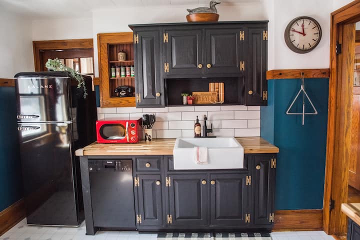 *Clean* Craftsman Lakeside 3 Bedrm Bay View Duplex - Milwaukee, WI