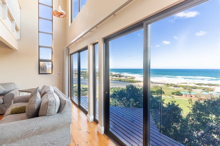 2 Bedroom Luxury Wooden Chalet - Ocean Views - Wilderness