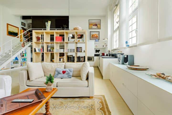 The Secret Garden Loft Navigli Tortona Metro Stop - Milan