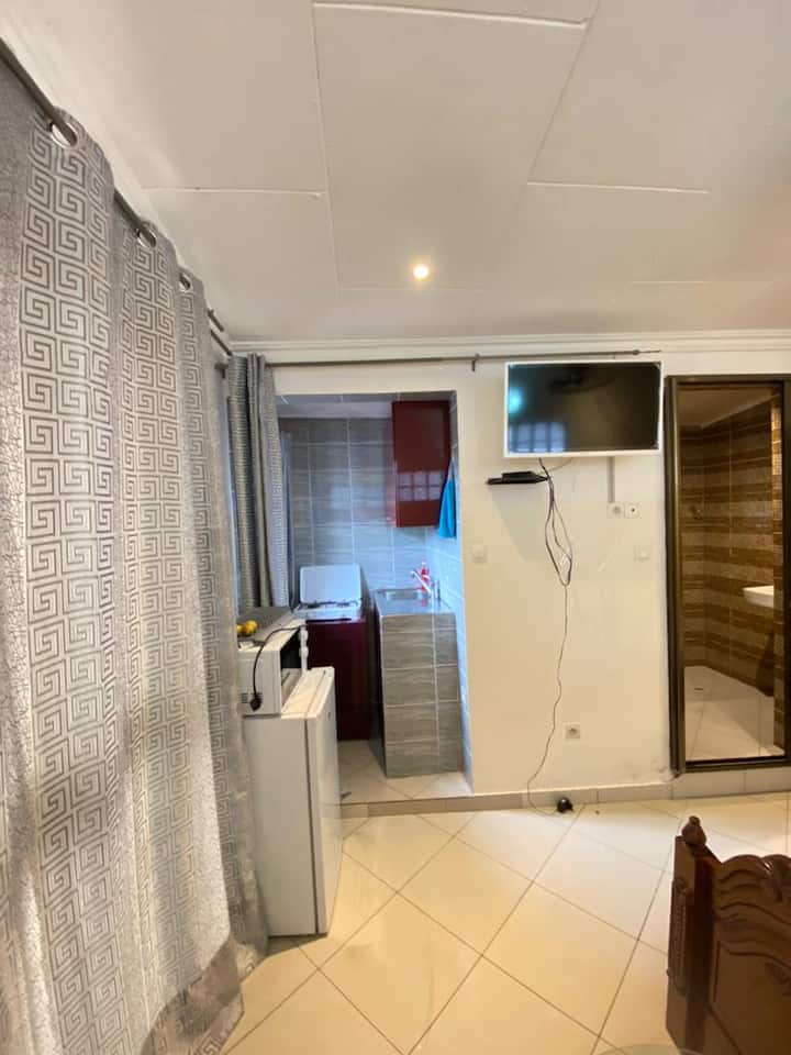 Appartement Garçon : Studio - Republic of the Congo
